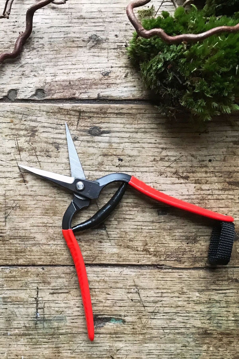Niwaki Forged Snips - Sharp Japanese Pruning Tools