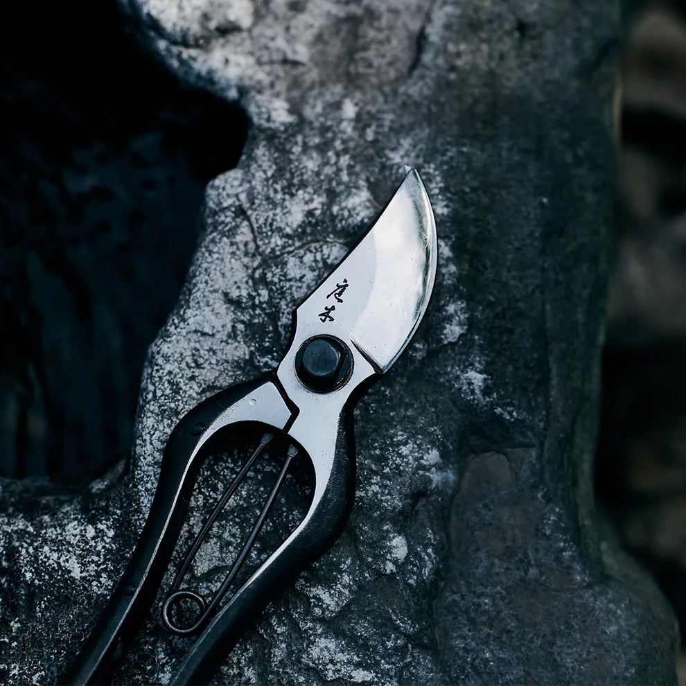 Niwaki Pro Secateurs • Left Handed - Japanese Pruning Shears